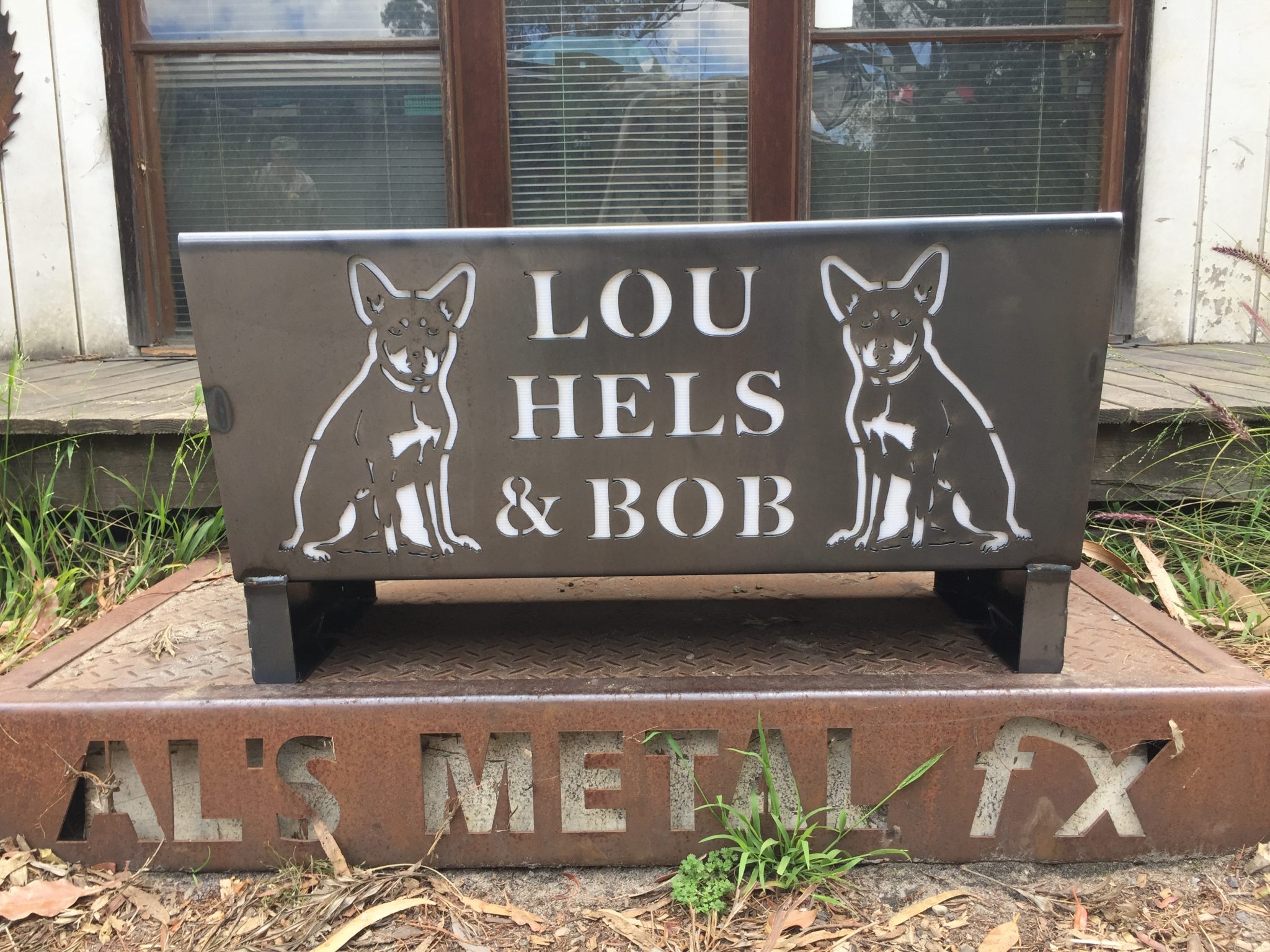Kelpie Dog Fire Pit | AMFX Metal Art Fire Pits